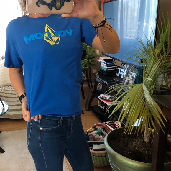 Volcom | Tops | Vintage Volcom Tee | Poshmark